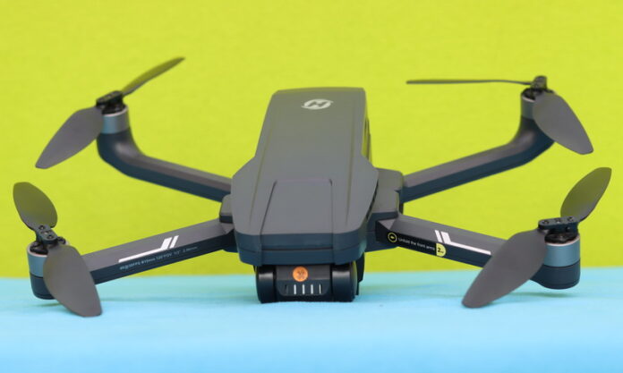 Holy Stone HS720G: Advanced yet Friendly! - First Quadcopter